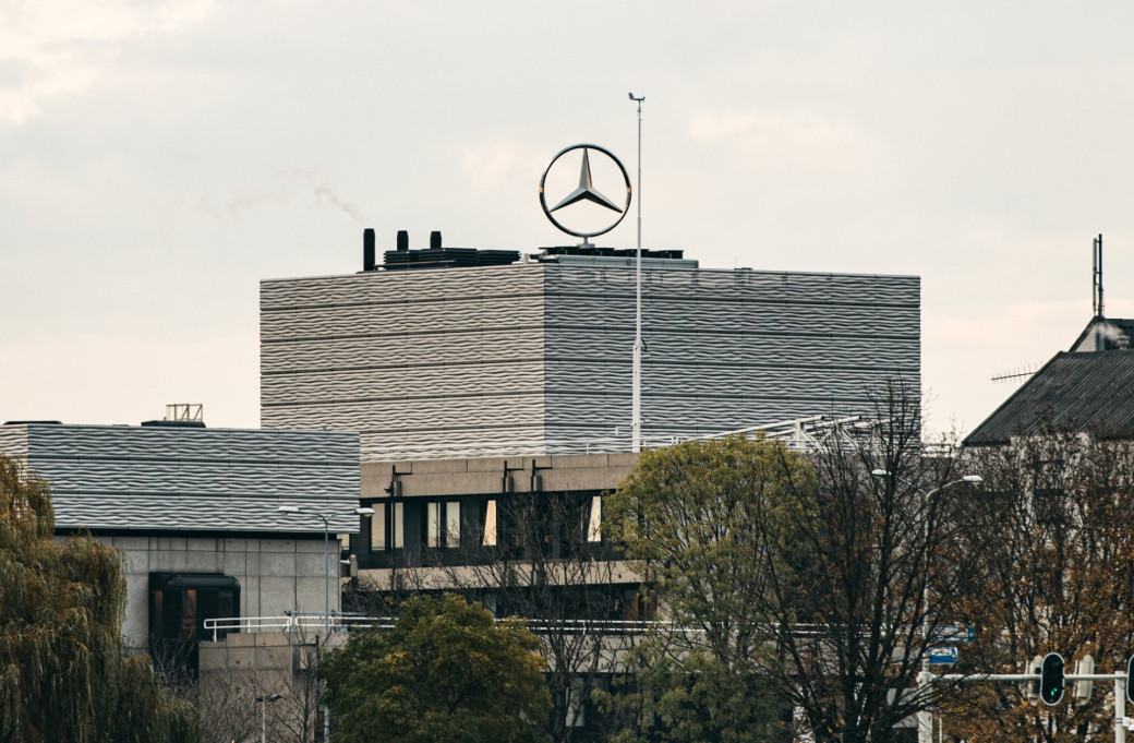 Mercedes-Benz Customer Assistance Center